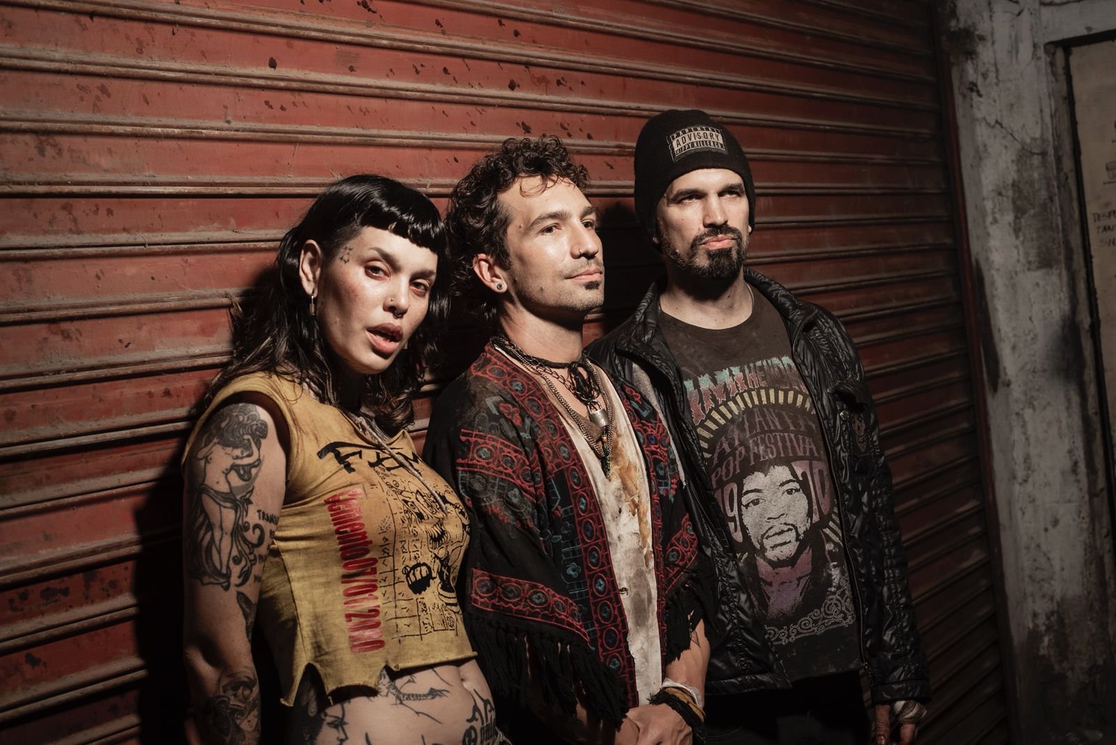Ana Devin, la actriz rockera que brilla en “El Barro” y lanza disco con ...